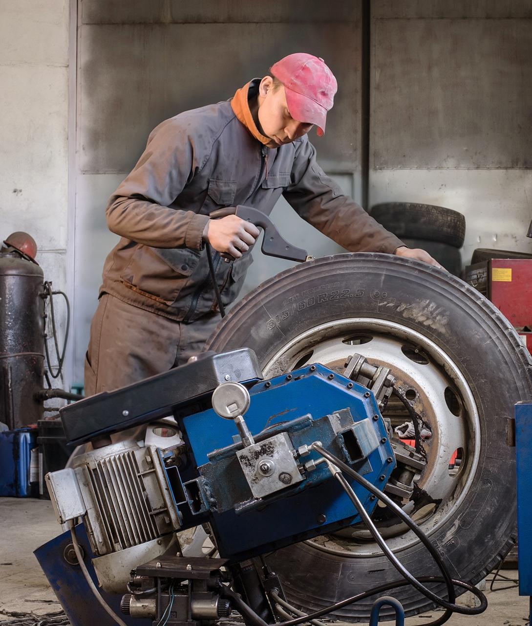 TMT Service Center Management Software | Trimble Transportation